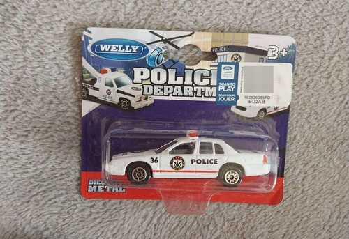 Welly 1:60 - 1:64 Ford Crown Victoria Police