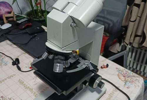 Микроскоп Laboval 4