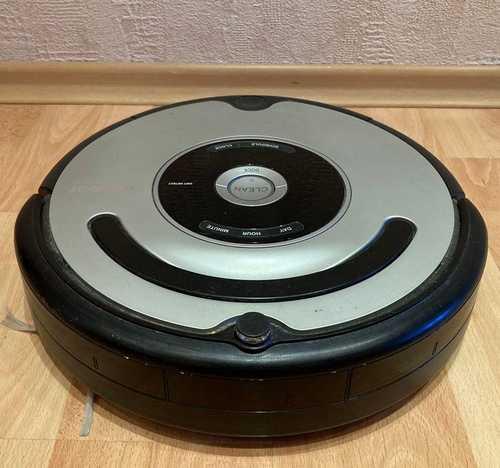 Робот-пылесос "iRobot"