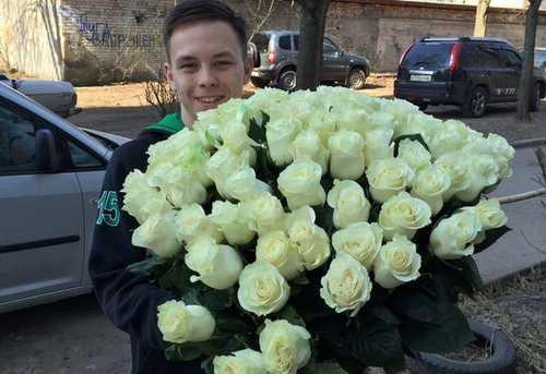 Цветы с оформлением 25, 51, 101 шт роз Эквадор