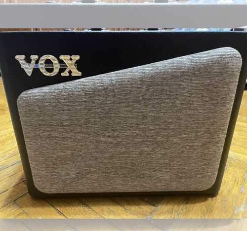 Ламповый комбоусилитель vox AV15