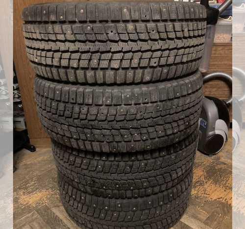 Dunlop SP Winter Ice 01 205/55 R16 94