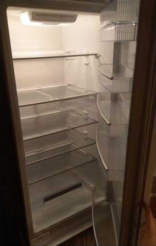 Встраиваемый холодильник Neff