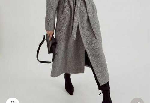 Пальто-халат Unique fabric с кулисой на спине