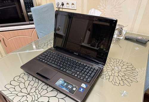 Ноутбук Asus K52F в отличном состоянии