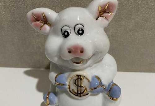 Фарфоровая статуэтка свиньи