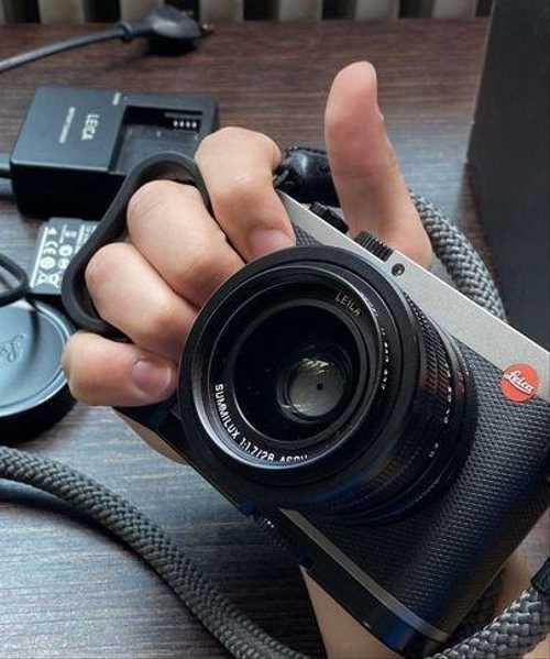 Leica Q Titanium gray, полный комплект, идеал