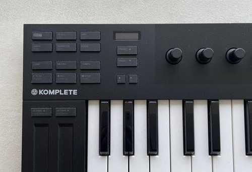 Миди-клавиатура NI Komplete Kontrol M32