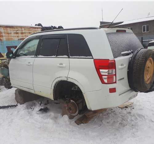 В разборе Suzuki Grand Vitara TD54W