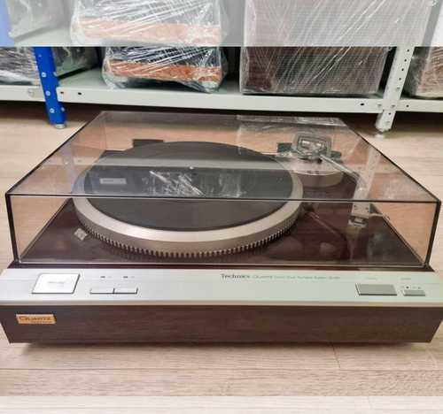 Проигрыватель виниловых пластинокTechnics SL-M1