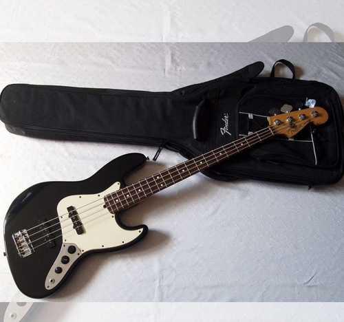 Fender American Standard Jazz Bass-2004