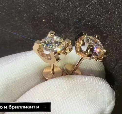 Cartier серьги-пусеты 0.40ct