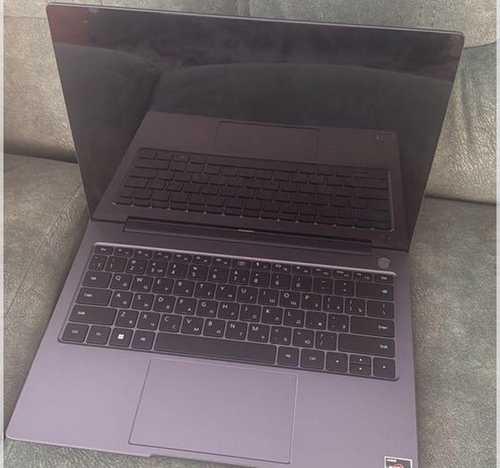 Huawei mateBook 14