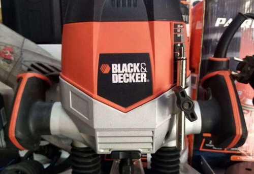Фрезер ручной Black & Decker KW900E