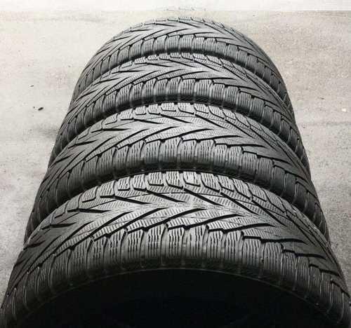 Nokian Tyres Hakkapeliitta R2 SUV 275/50 R20