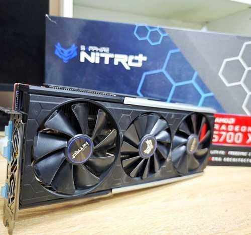 Видеокарта sapphire RX5700XT Nitro+