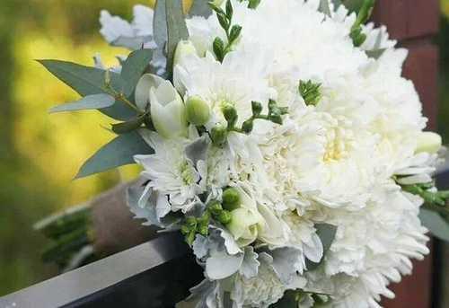 Букет невесты из хризантемы