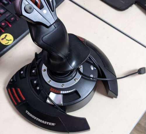 Джойстик Thrustmaster T.Flight Stick X черный