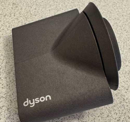 Насадка для фена dyson