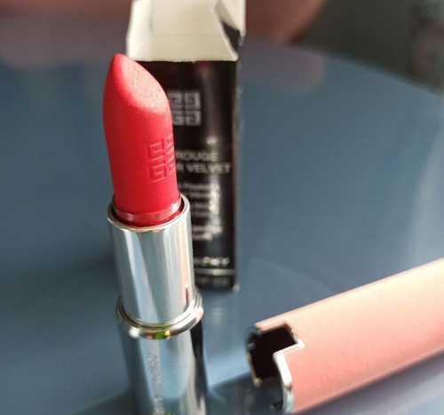 Помада givenchy le rouge 36