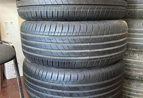 Goodyear EfficientGrip Performance 215/55 R17 94V