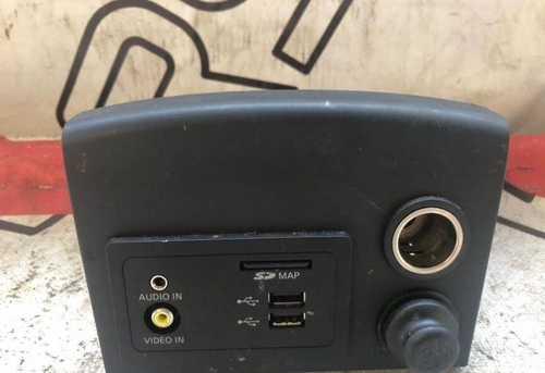 Разъем USB-AUX Infiniti Q50 1 До Рестайл