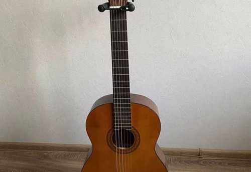 Акустическая гитара Yamaha c40
