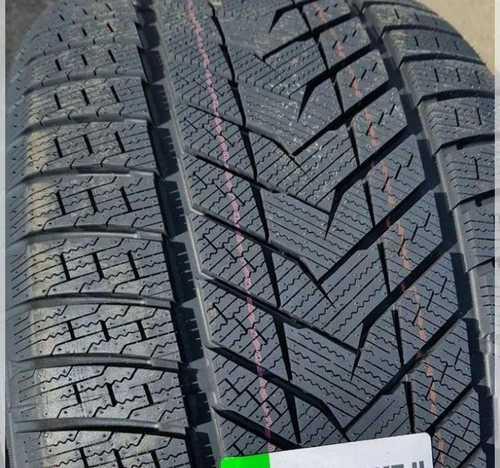 Grenlander IceHawke II 255/45 R20 105V