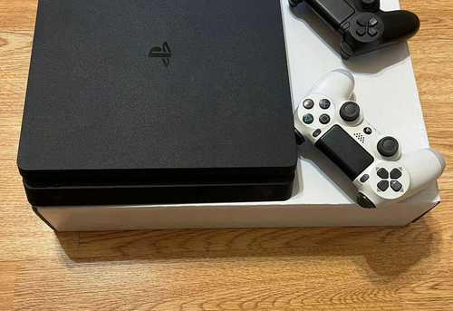 Игровая приставка ps4 slim с играми и 2 джостика