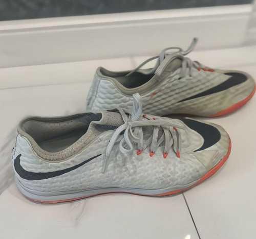 Футзалки nike hypervenom