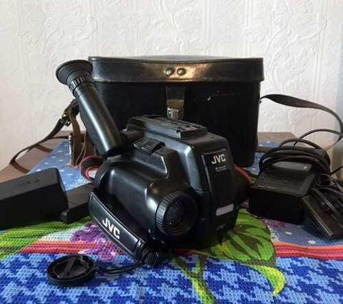Видеокамера JVC GR-AX27