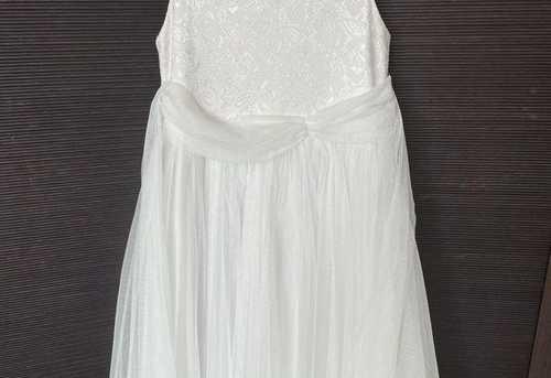 Платье белое нарядное для девочки