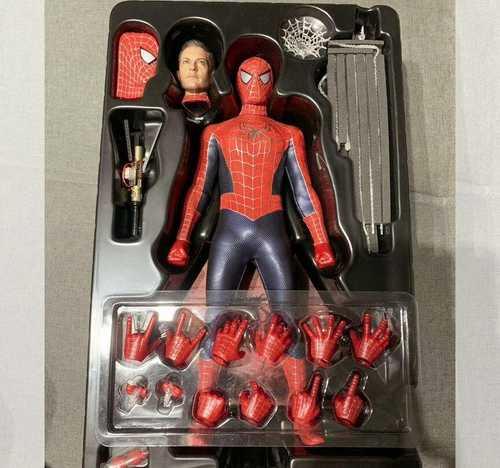 Hot toys spider man mms 661