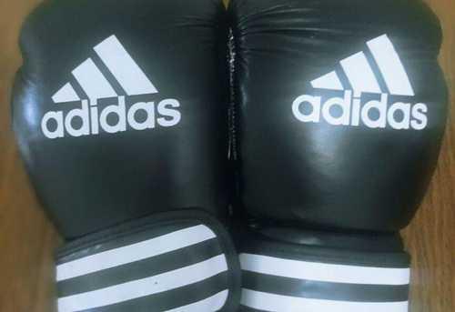 Боксерские перчатки 10 oz adidas