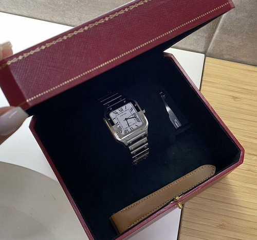 Часы cartier santos