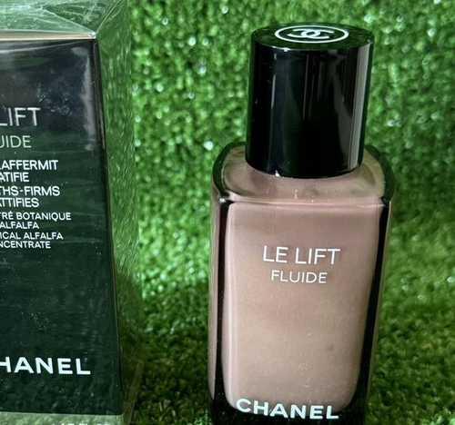 Флюид для лица Chanel