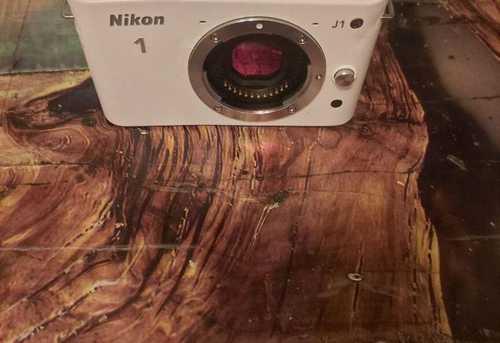 Компактный фотоаппарат nikon j1