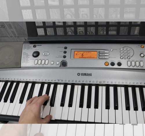 Синтезатор yamaha PSR R300