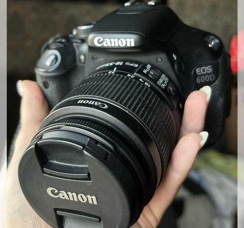 Canon eos 600d kit Фотоаппарат