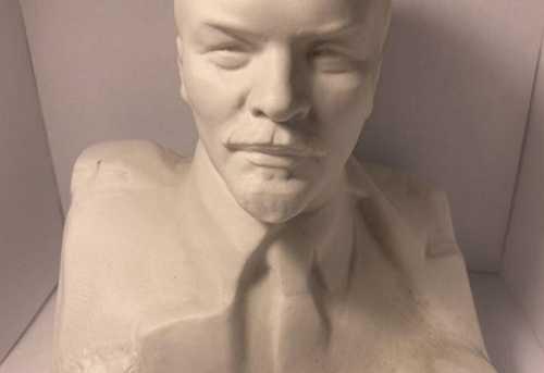 Фарфоровые статуэтка бюст В.И.Ленину