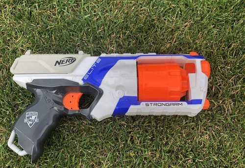 Бастер Nerf strongarm