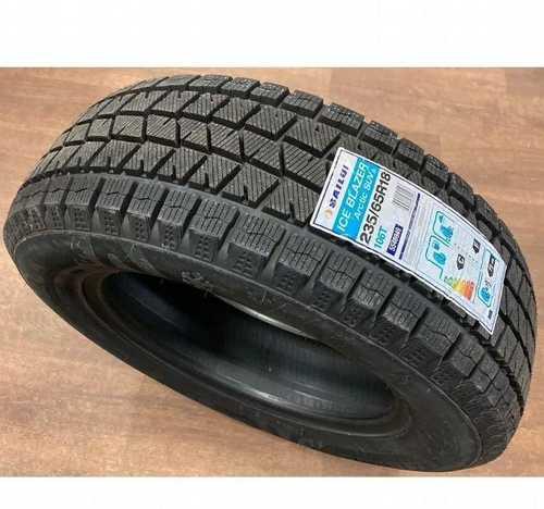 Sailun Ice Blazer Arctic SUV 235/55 R18 104H