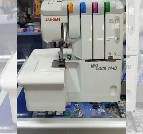Оверлок Janome 774D