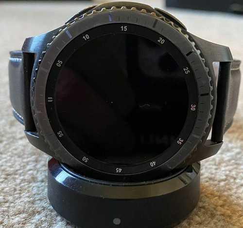 Смарт-часы Samsung Gear S3 Frontier