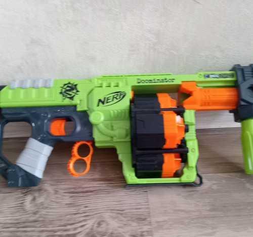 Бластер nerf dominator