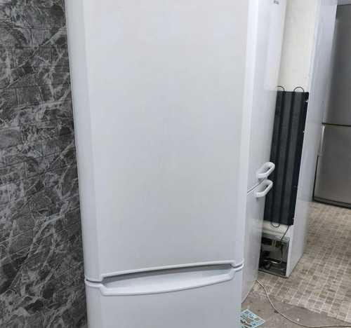 Холодильник indesit no frost. Гарантия. Доставка