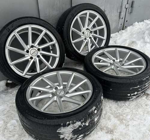 Комплект Vossen CVT R18 5/114.3 8j et35