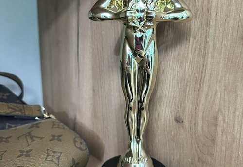 Оскар статуэтка награда