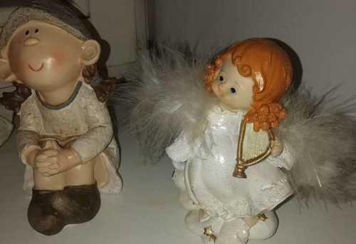Елочные игрушки и фигурки ангелов