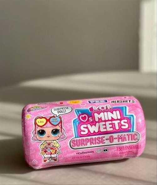 Капсула LOL Surprise Loves Mini Sweets